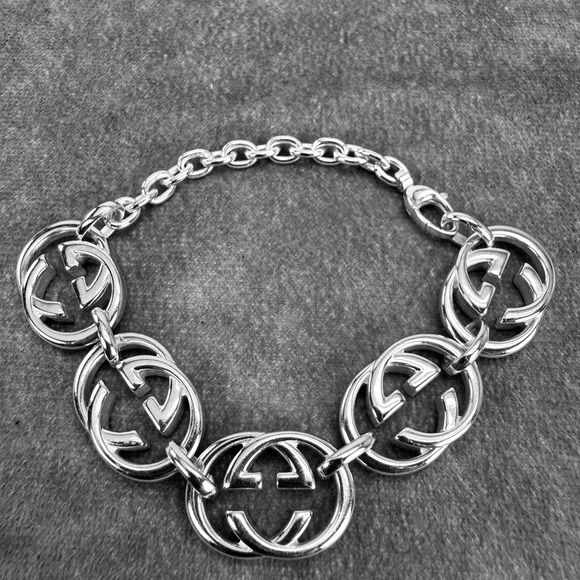 Gucci | Jewelry | Gucci Britt G Logo Bracelet Interlocking Gg 925 ...
